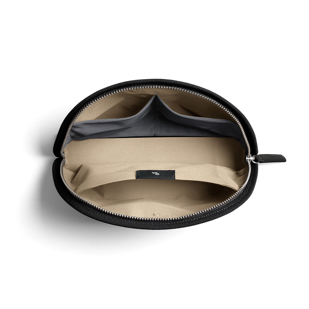 Classic Pouch Melbourne Black